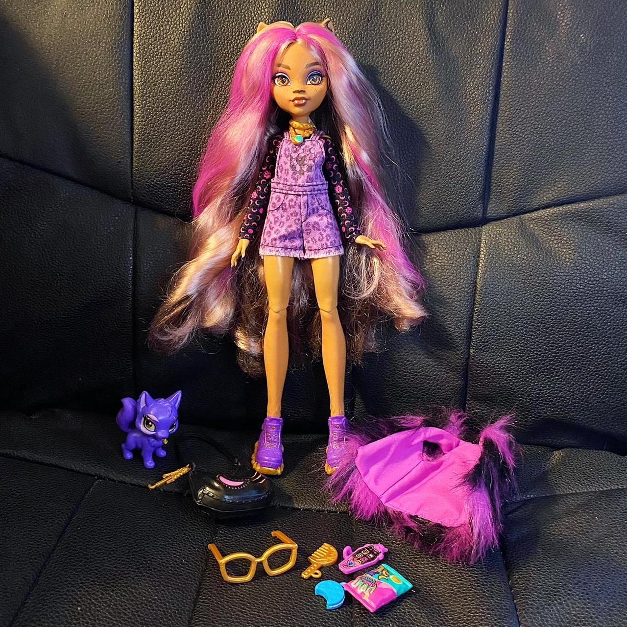 Monster High G3 Core Clawdeen Wolf Comes with... | Depop