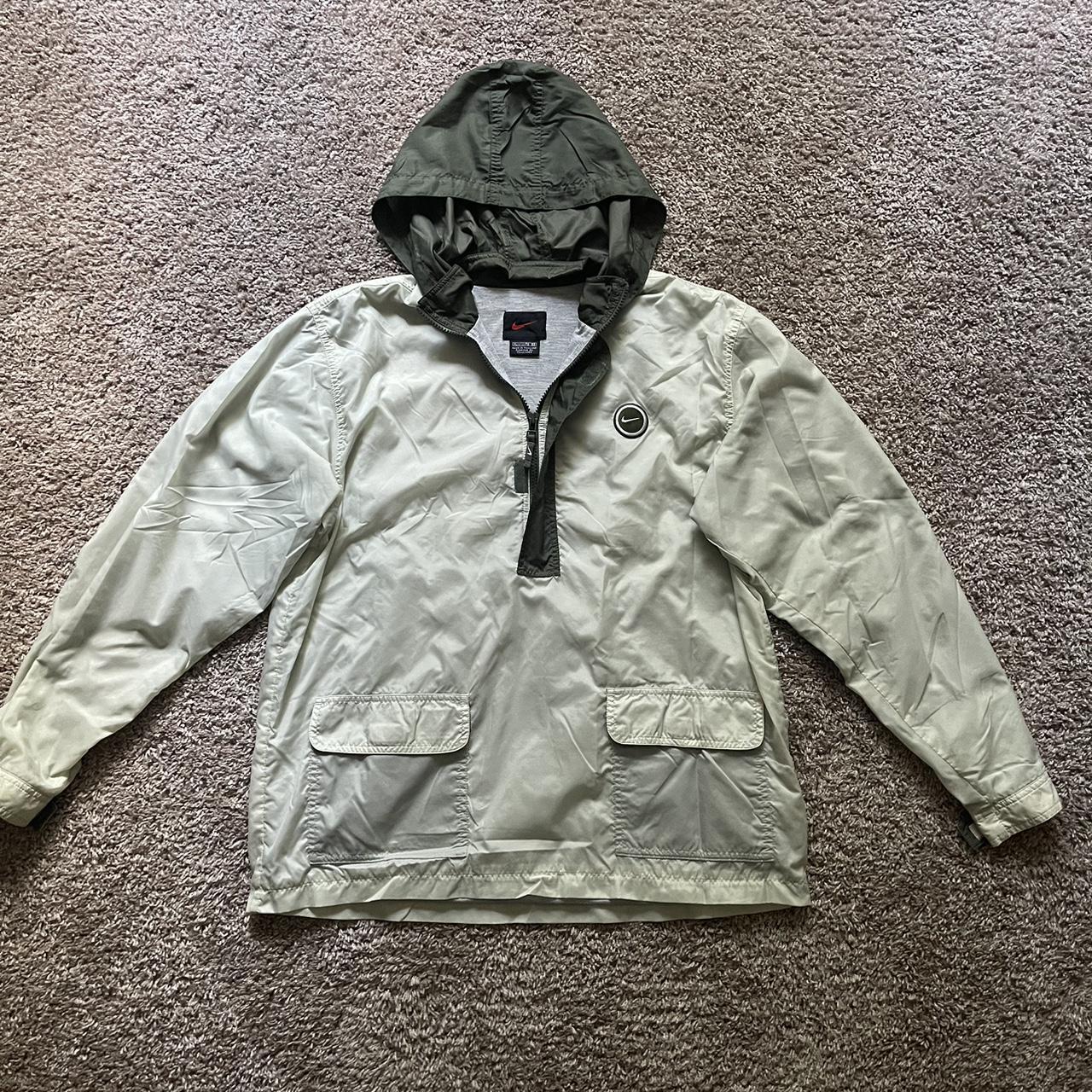 XL Half Zip Nike Windbreaker Has sort of a cropped... - Depop