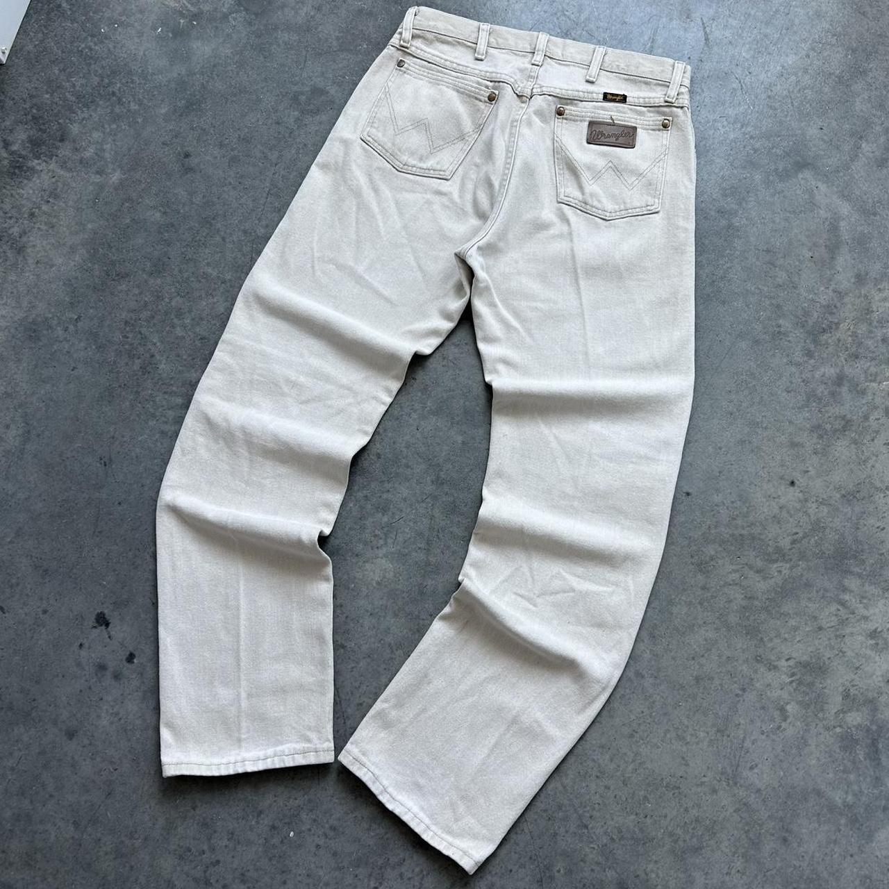 2000s Vintage Cream Wrangler Jeans 31 x 34 boot cut... | Depop