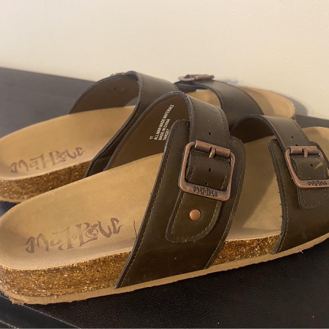 Salt life sandals - Depop