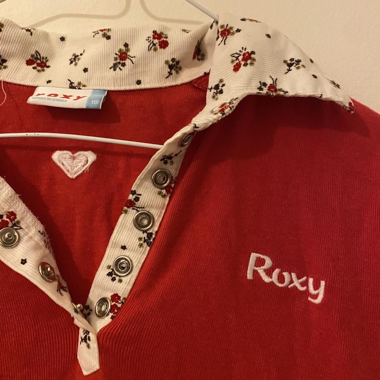 cutest little vintage roxy baby tee labelled as a... - Depop