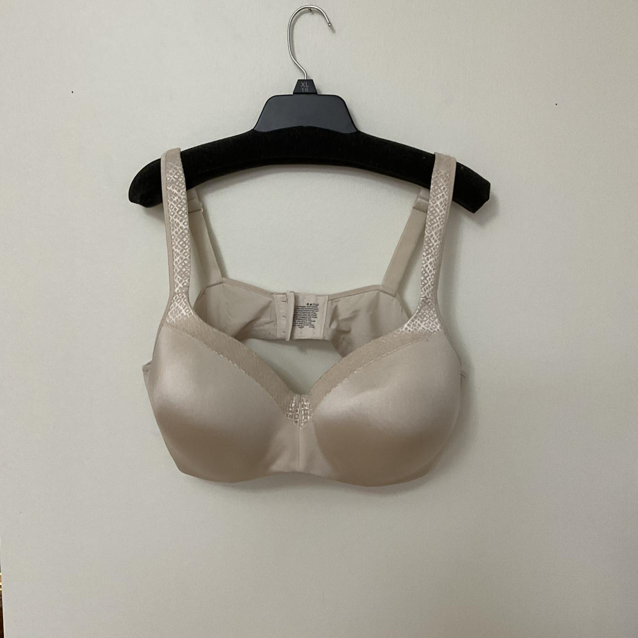 Playtex Women's Cream Bra | Depop