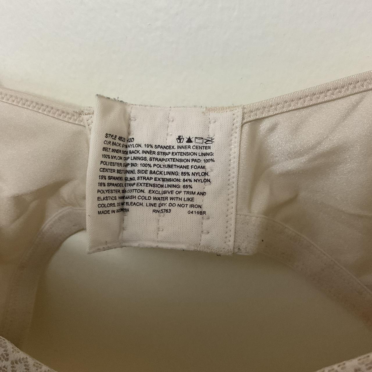 Playtex Women's Cream Bra | Depop