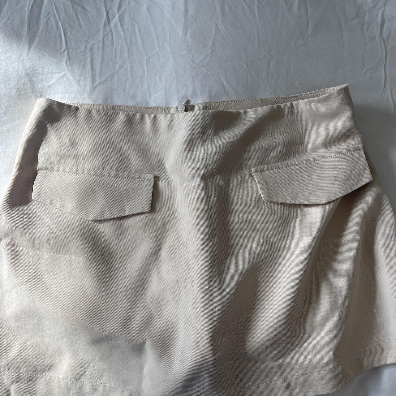 Reformation imogen skirt - sold out online, worn once - Depop