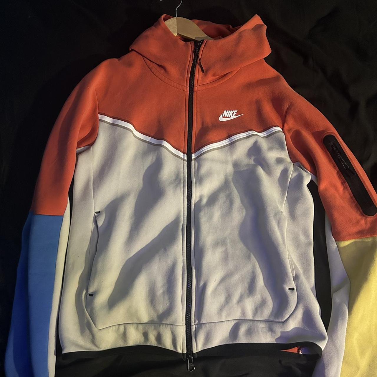 Nike Tech, MEN SM - Depop