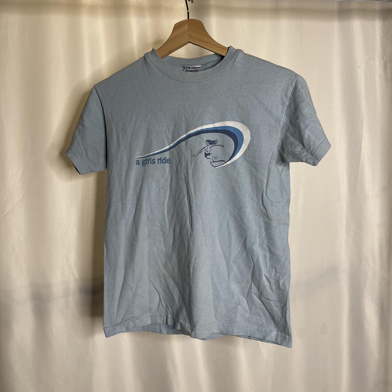 Early 2000s Y2K Surf Top Size Small Length 21... - Depop