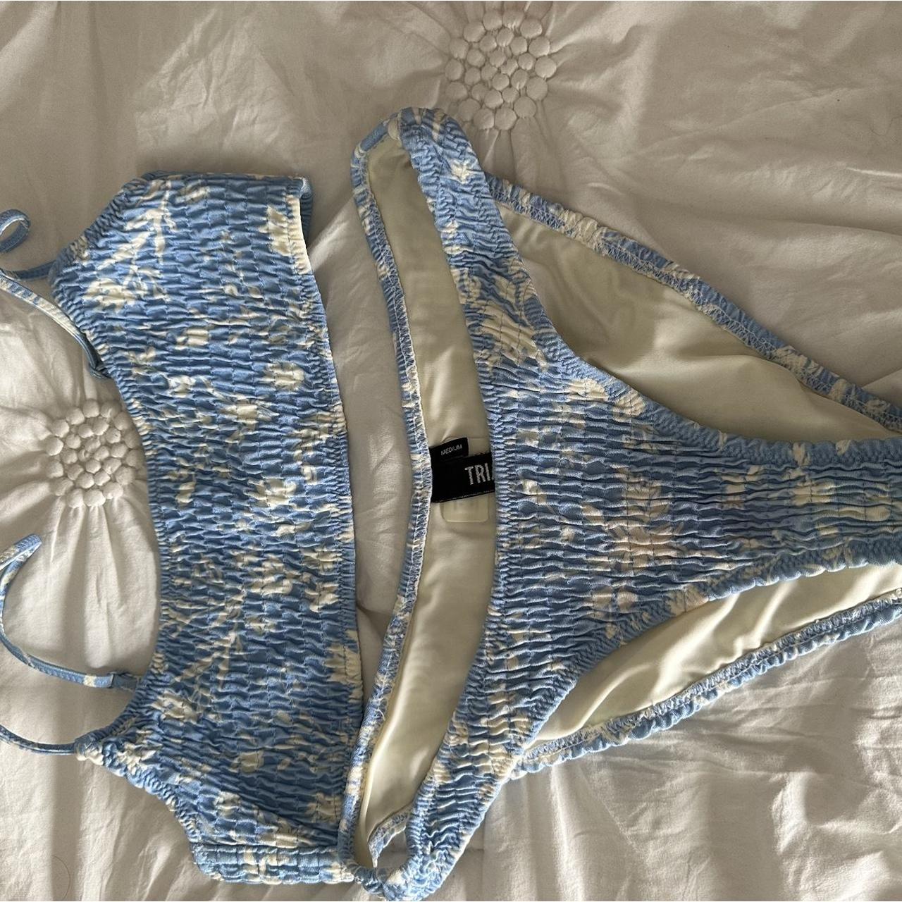 Triangl bikini set - Depop