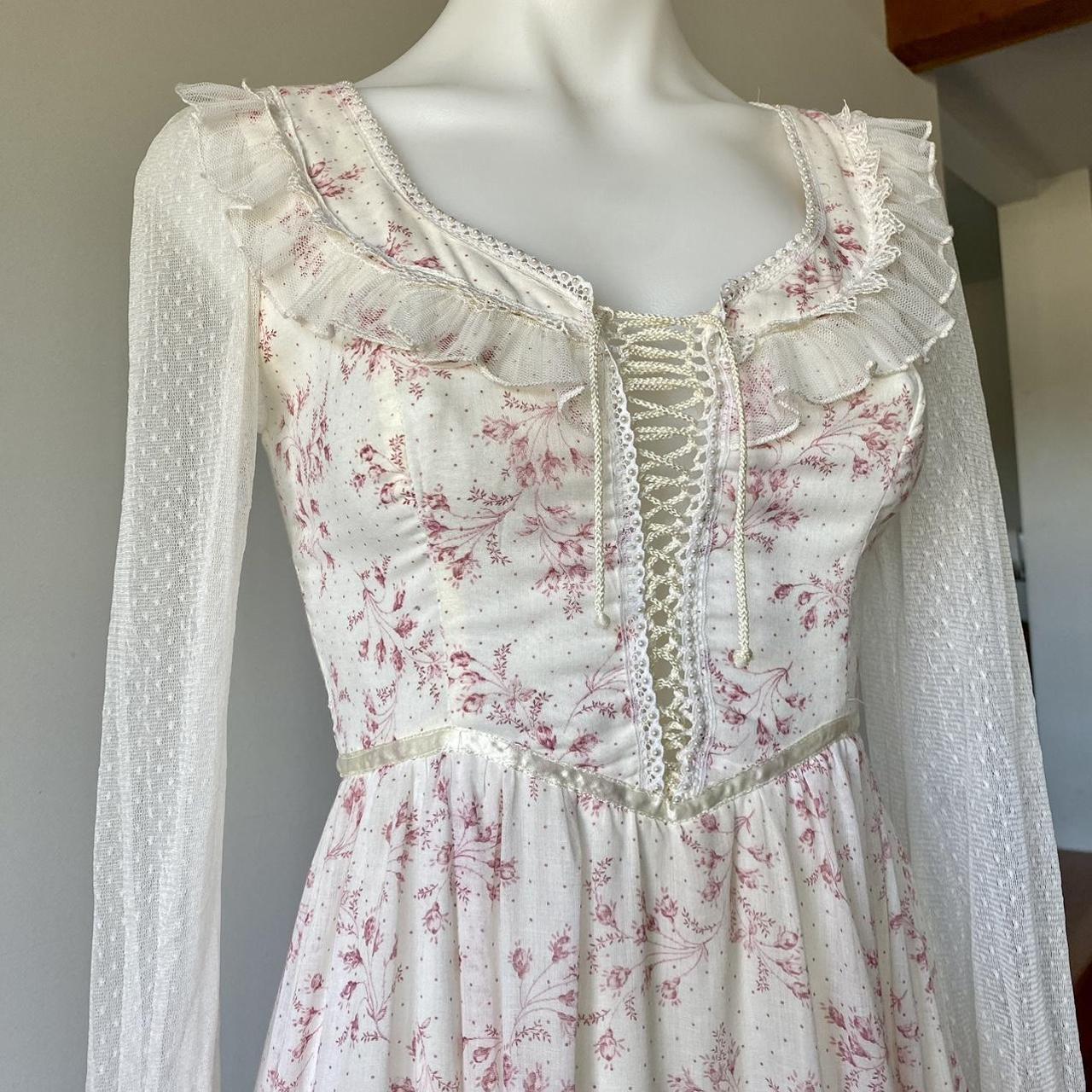 RARE deadstock 1970’s Gunne Sax by Jessica corset... - Depop