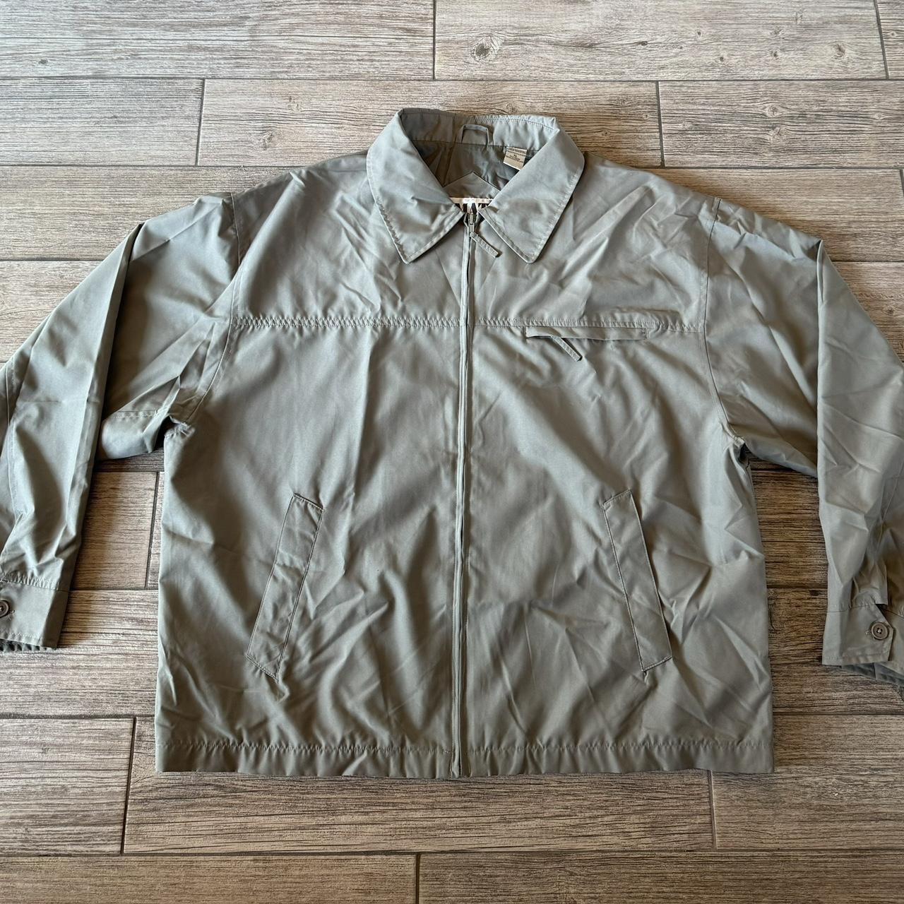 Lightweight Collared Windbreaker 🫧 Size XL, photos... - Depop