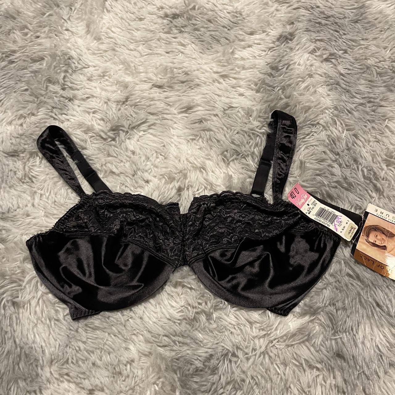 Brand new vanity fair bra 40D - Depop