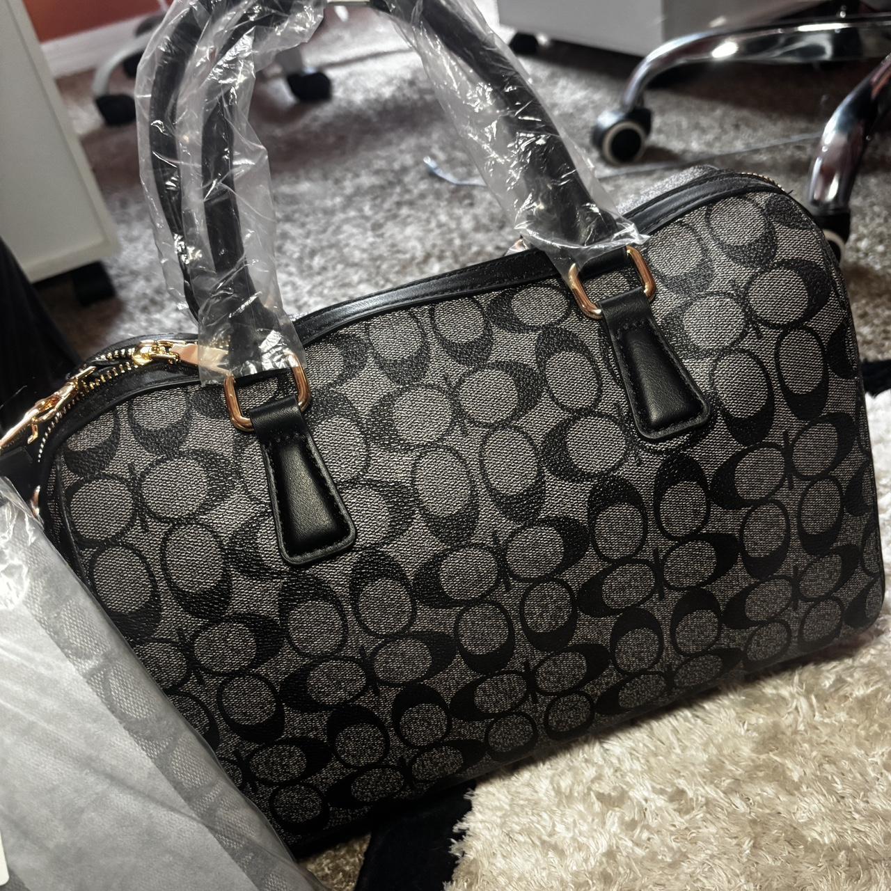 Knock off coach bag & wallet! Super cute never used | Depop