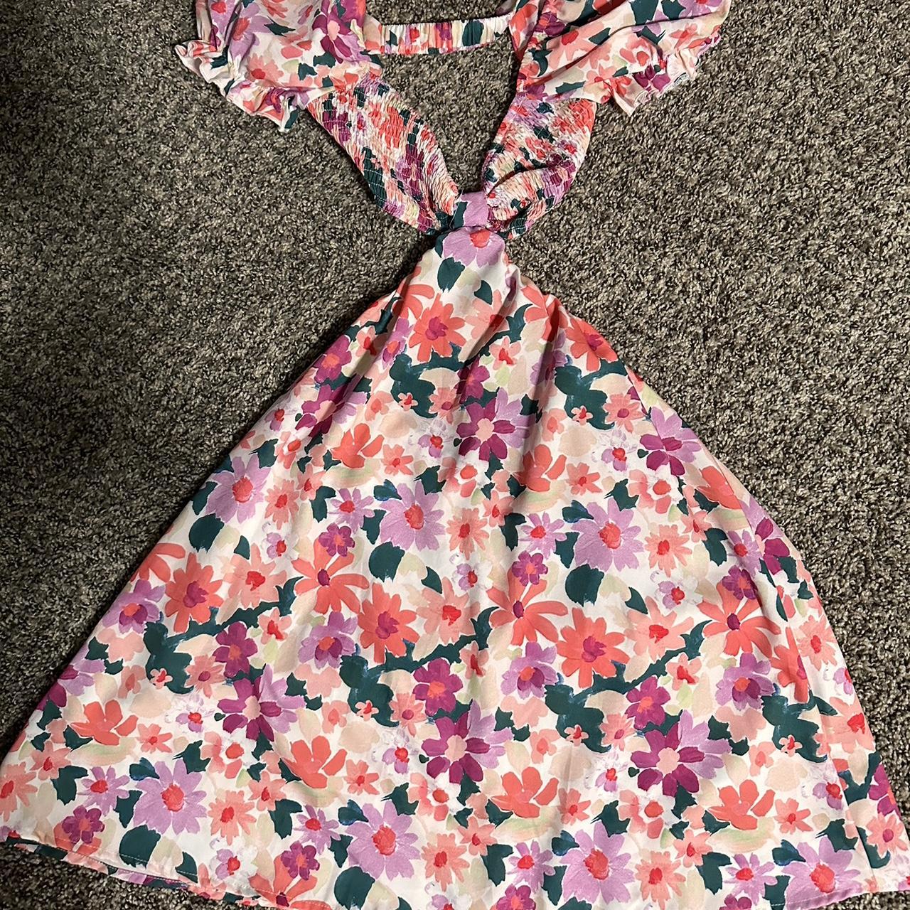 SHEIN extra small dress with slits on sides and open... - Depop