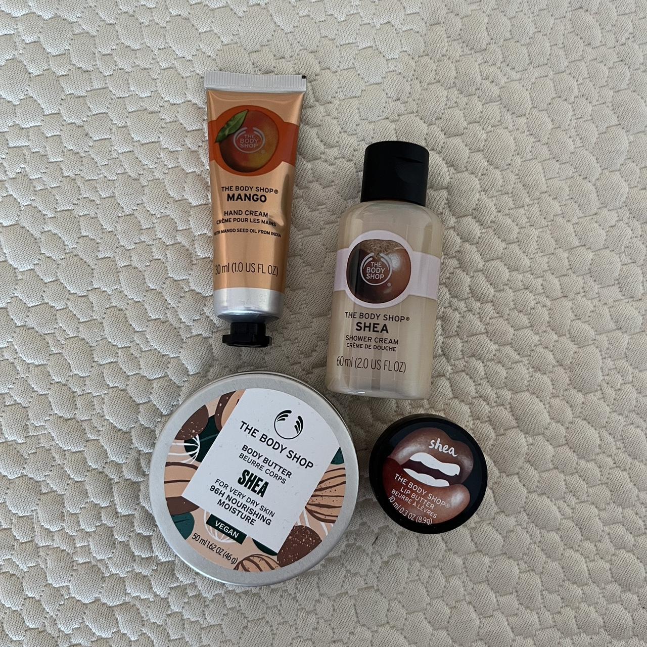 The body shop bath set Scents Shea and... - Depop
