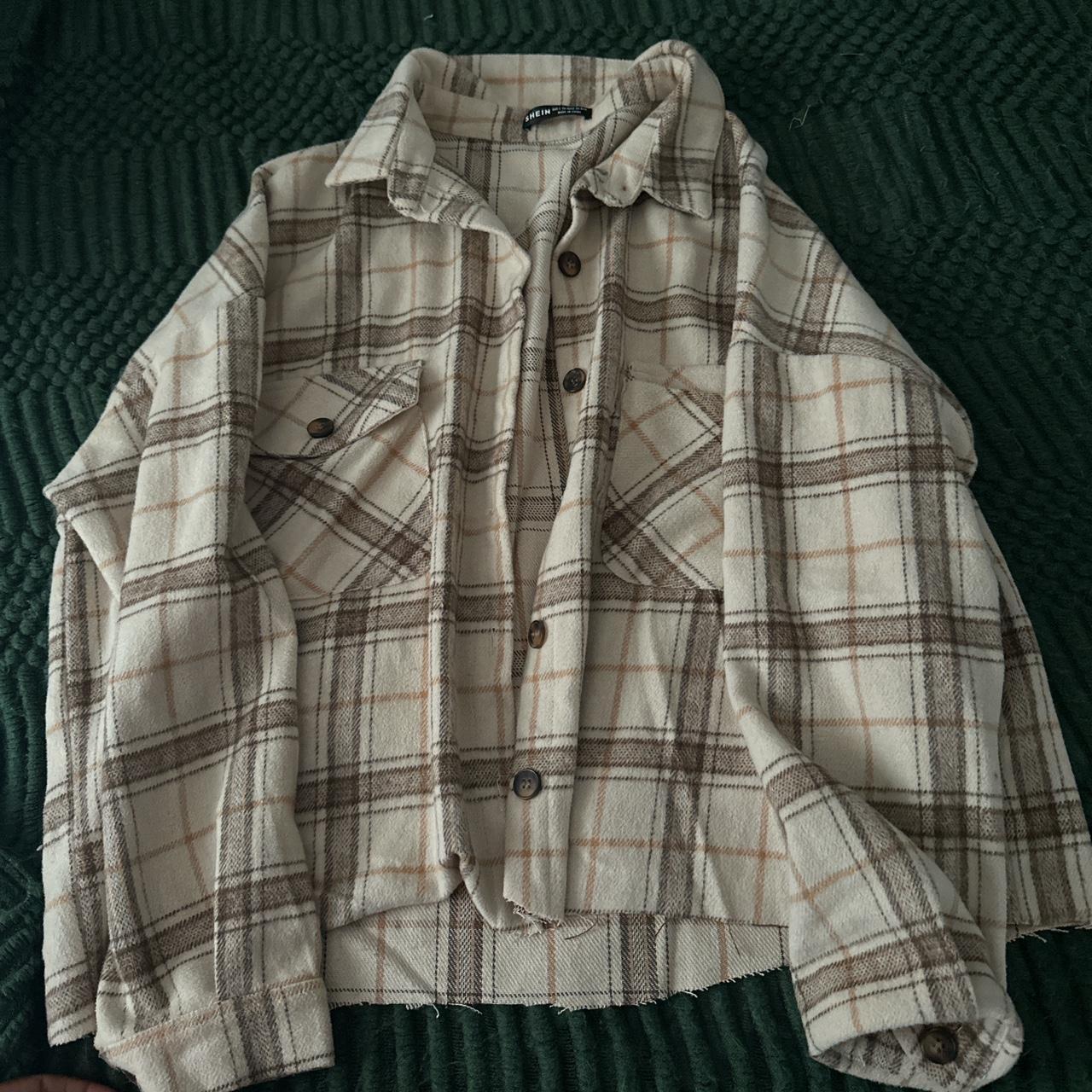 cropped flannel m/l - Depop