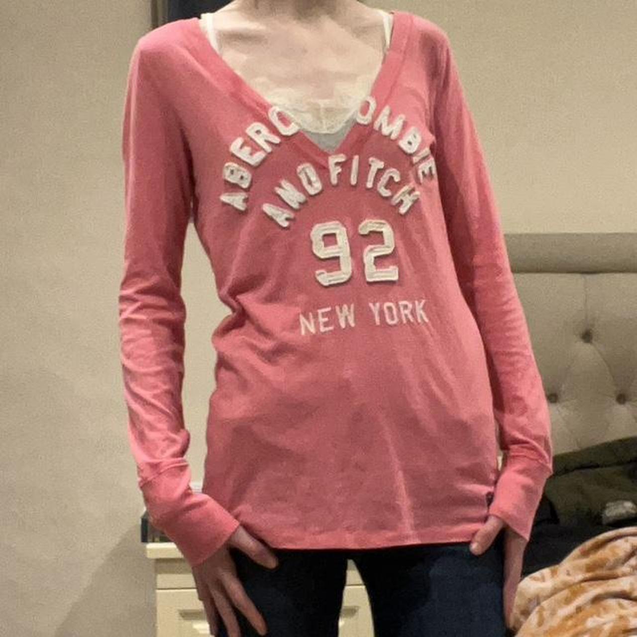 Gorgeous Y2K 2000s Abercrombie and fitch pink v-neck... - Depop