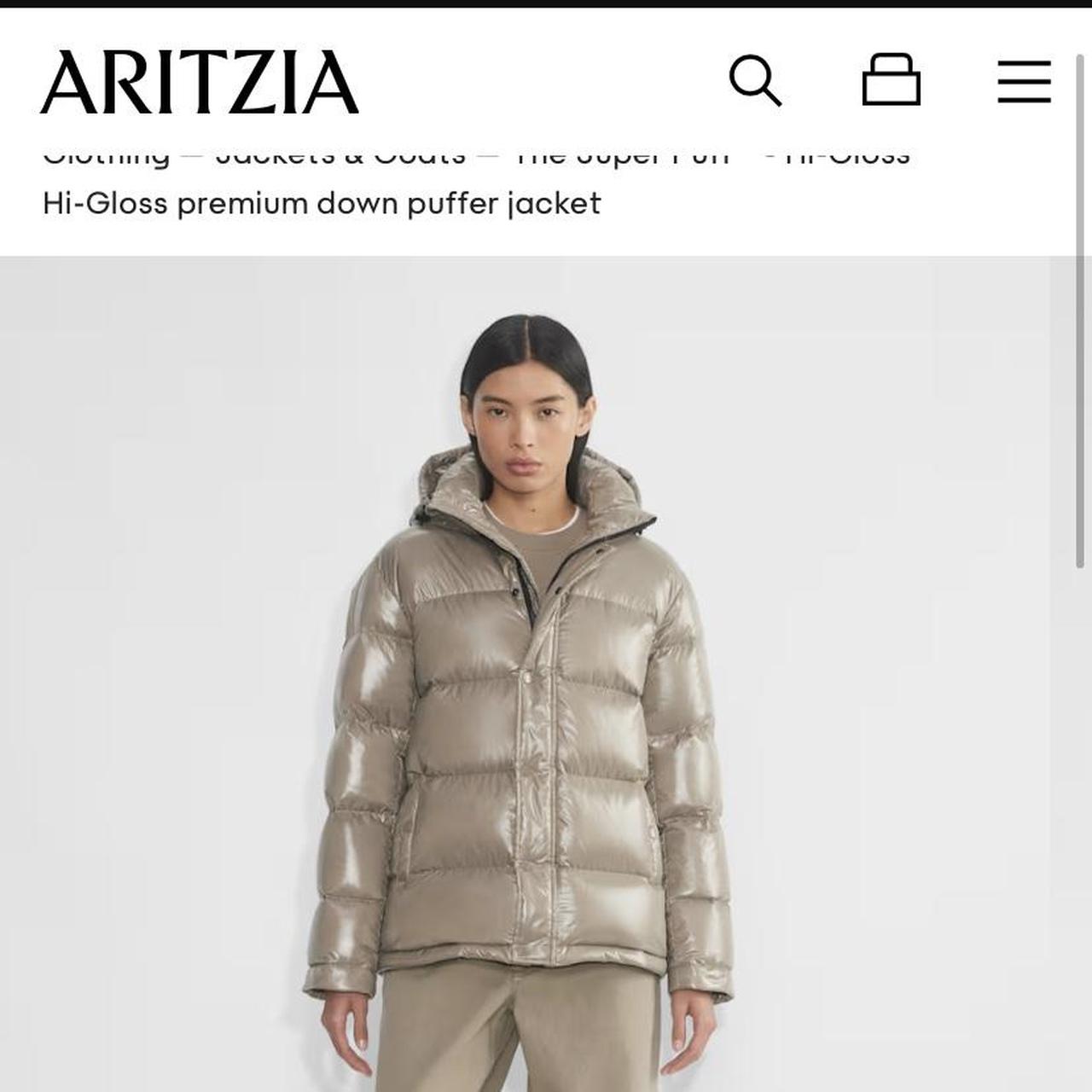 Aritzia super puff!! I bought late November and only... | Depop