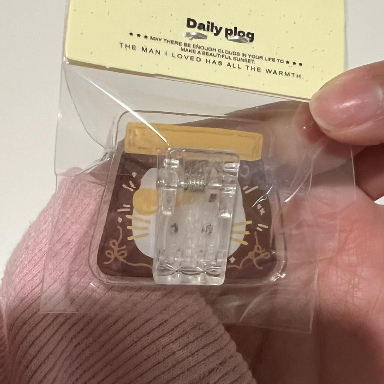 Hello Kitty 3D plastic clips | Depop