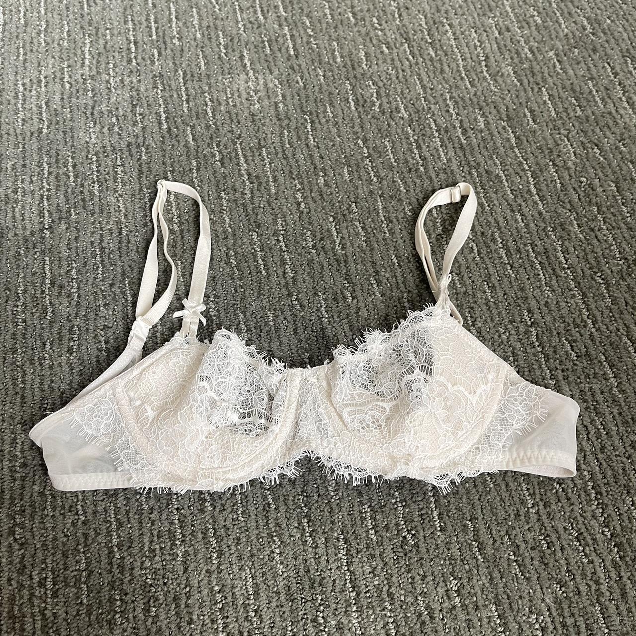 Victoria's Secret Women's Bra | Depop