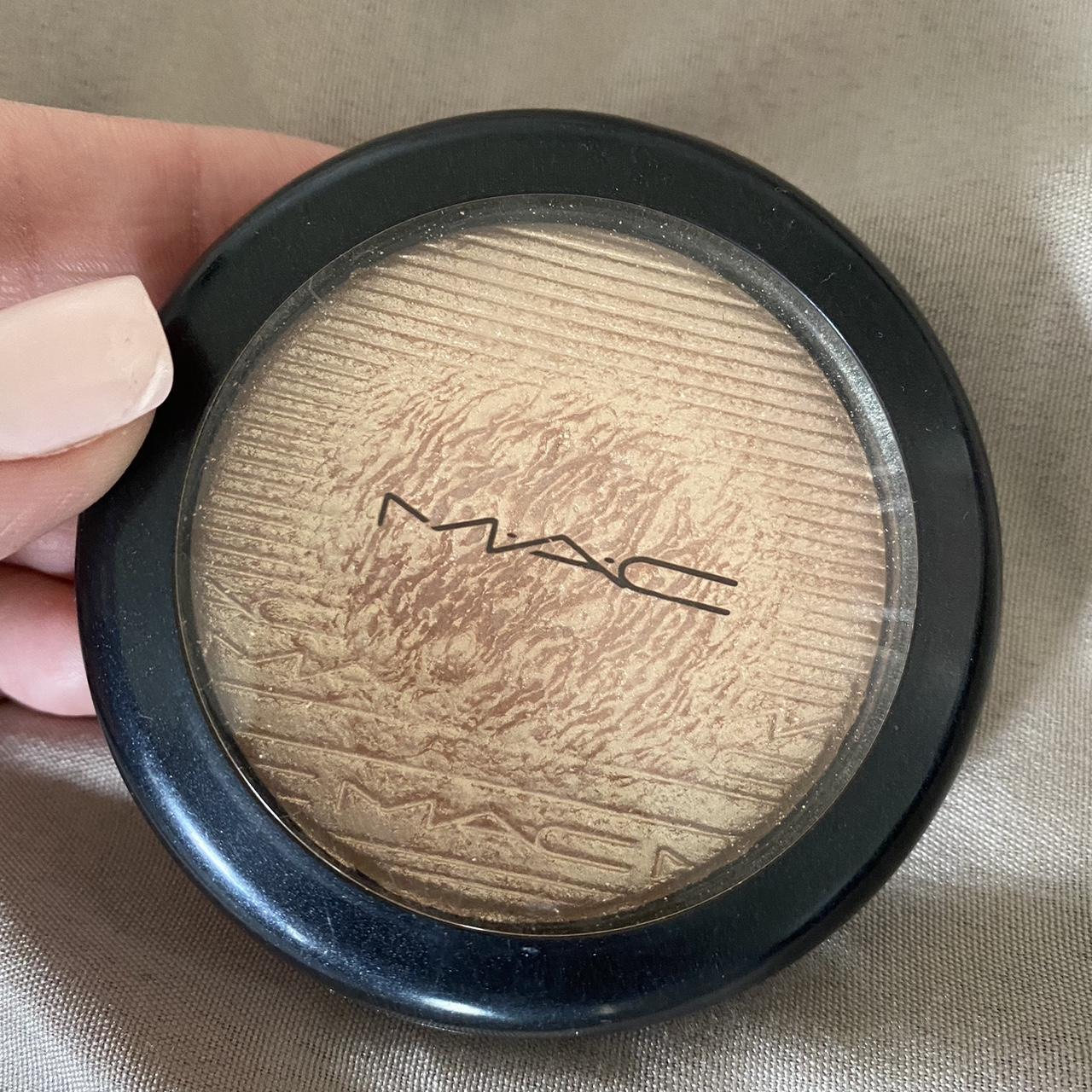 Gorgeous mac highlighter. Used a few times but still... - Depop