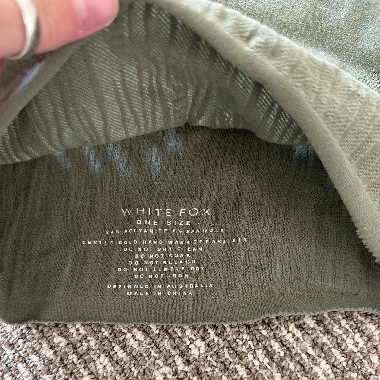 White fox crop top - Depop