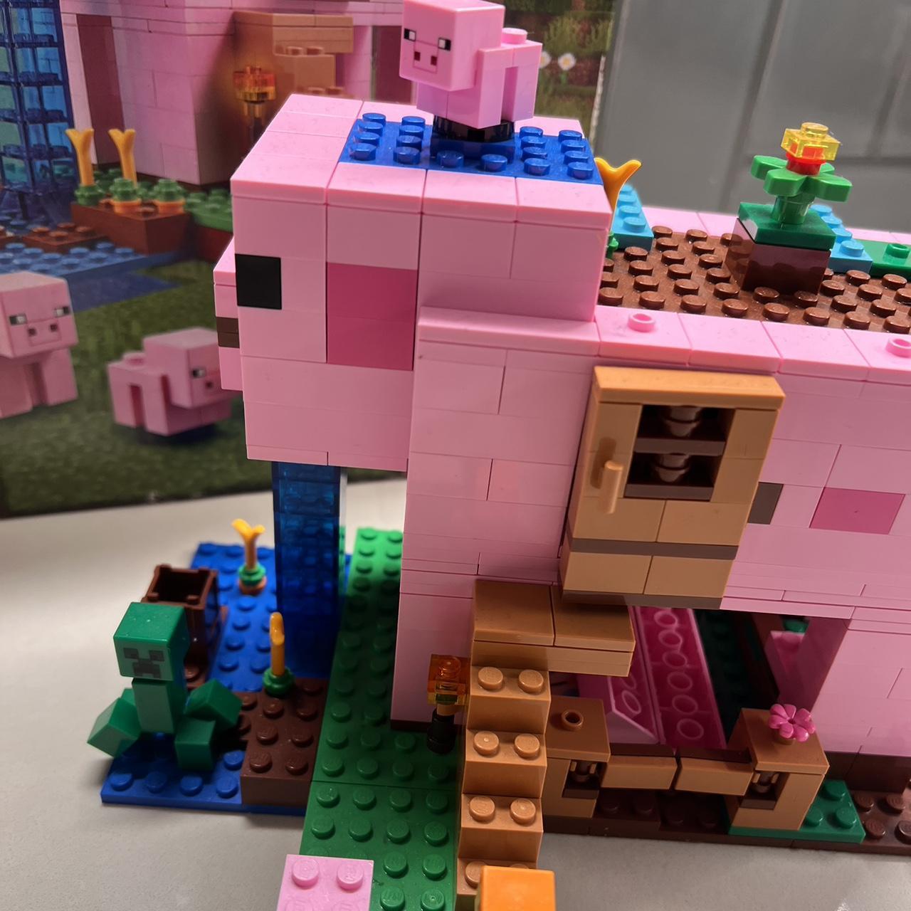 LEGO Minecraft: The Pig House (21170) 100%... - Depop