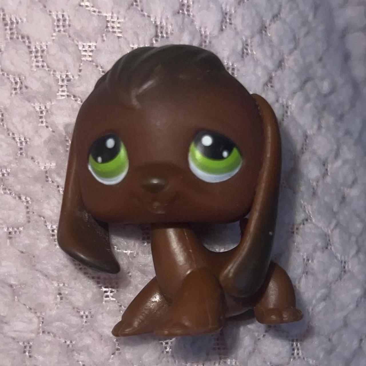 -littlest pet shop LPS Beagle #77 green eyed trinket... | Depop