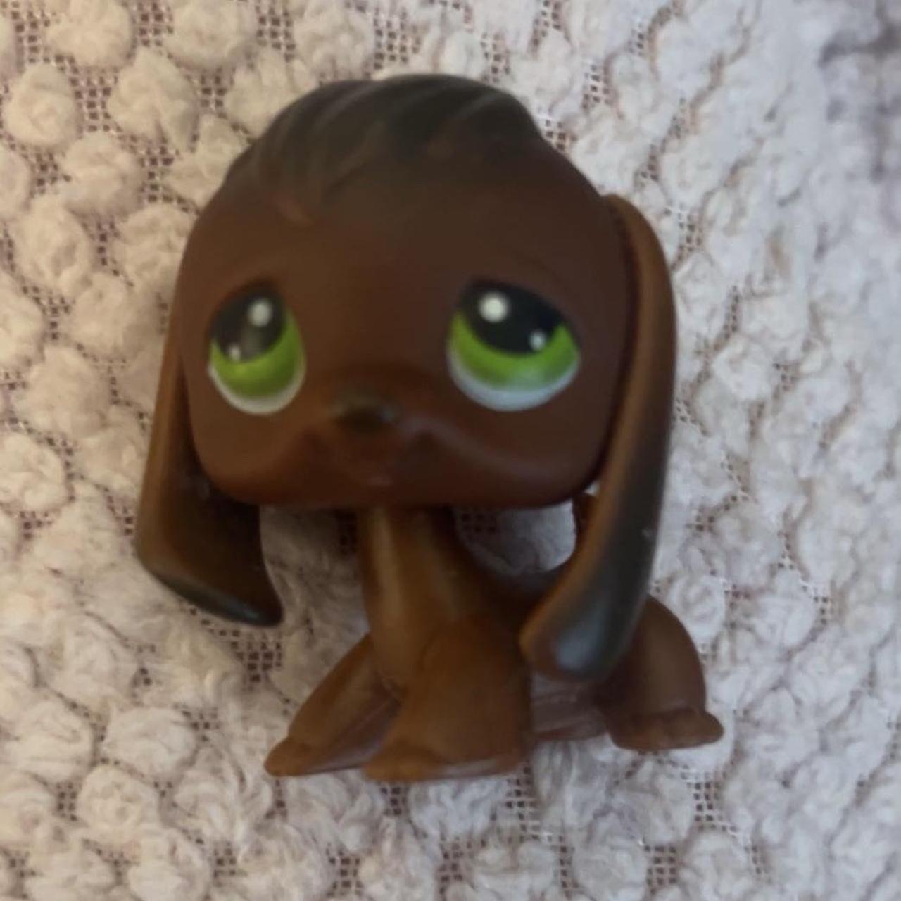 -littlest pet shop LPS Beagle #77 green eyed trinket... | Depop
