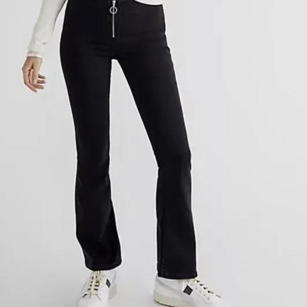 Free People Jett Low Rise flare jeans Black size w27... - Depop