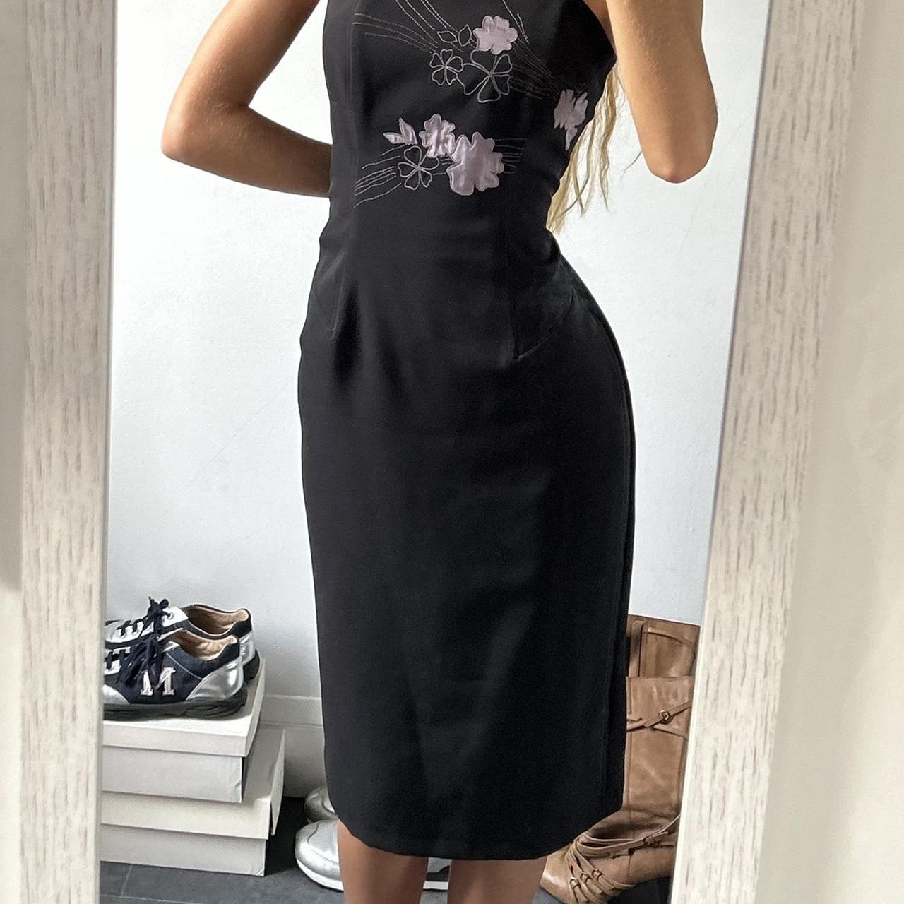 Principles vintage abstract stain flower motif midi... - Depop