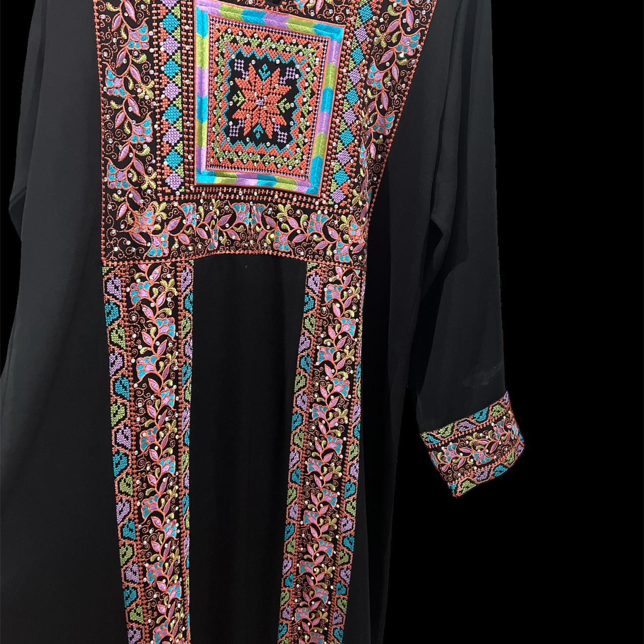 Embroidered Thobe Abaya Traditional ARABIAN Thob... - Depop