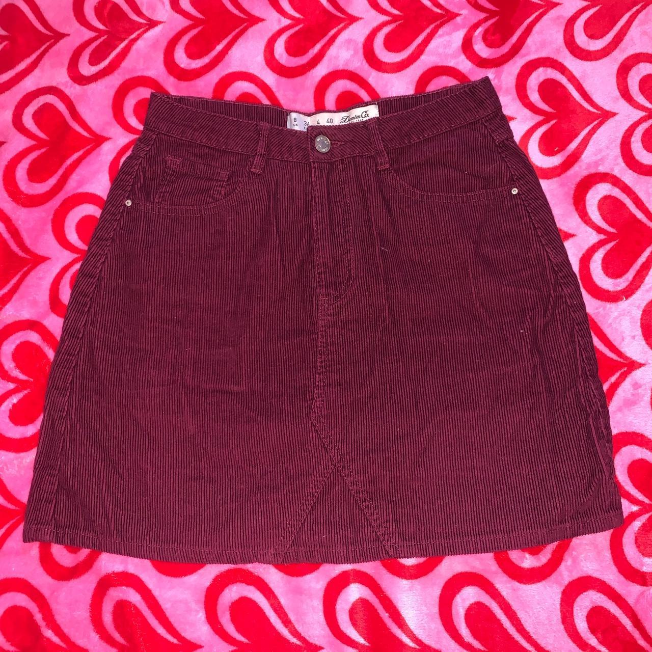red chord skirt x not super thick material x size 8 x - Depop