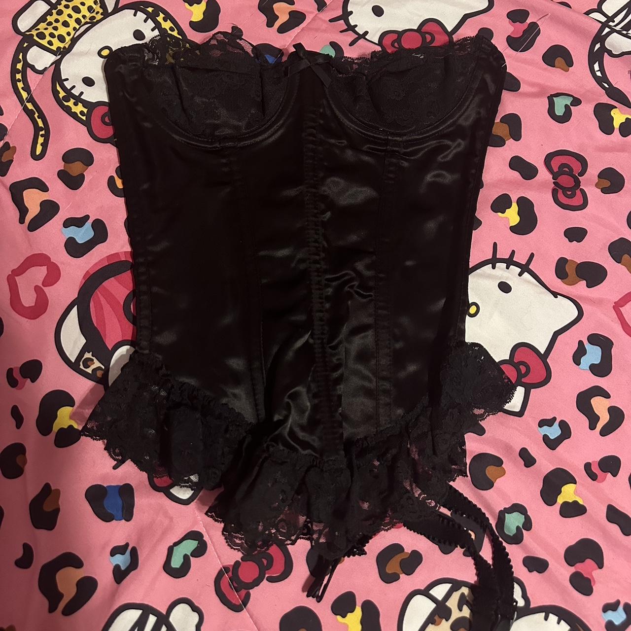 black lace corset size says 32 fit xxs/xs maybe... - Depop