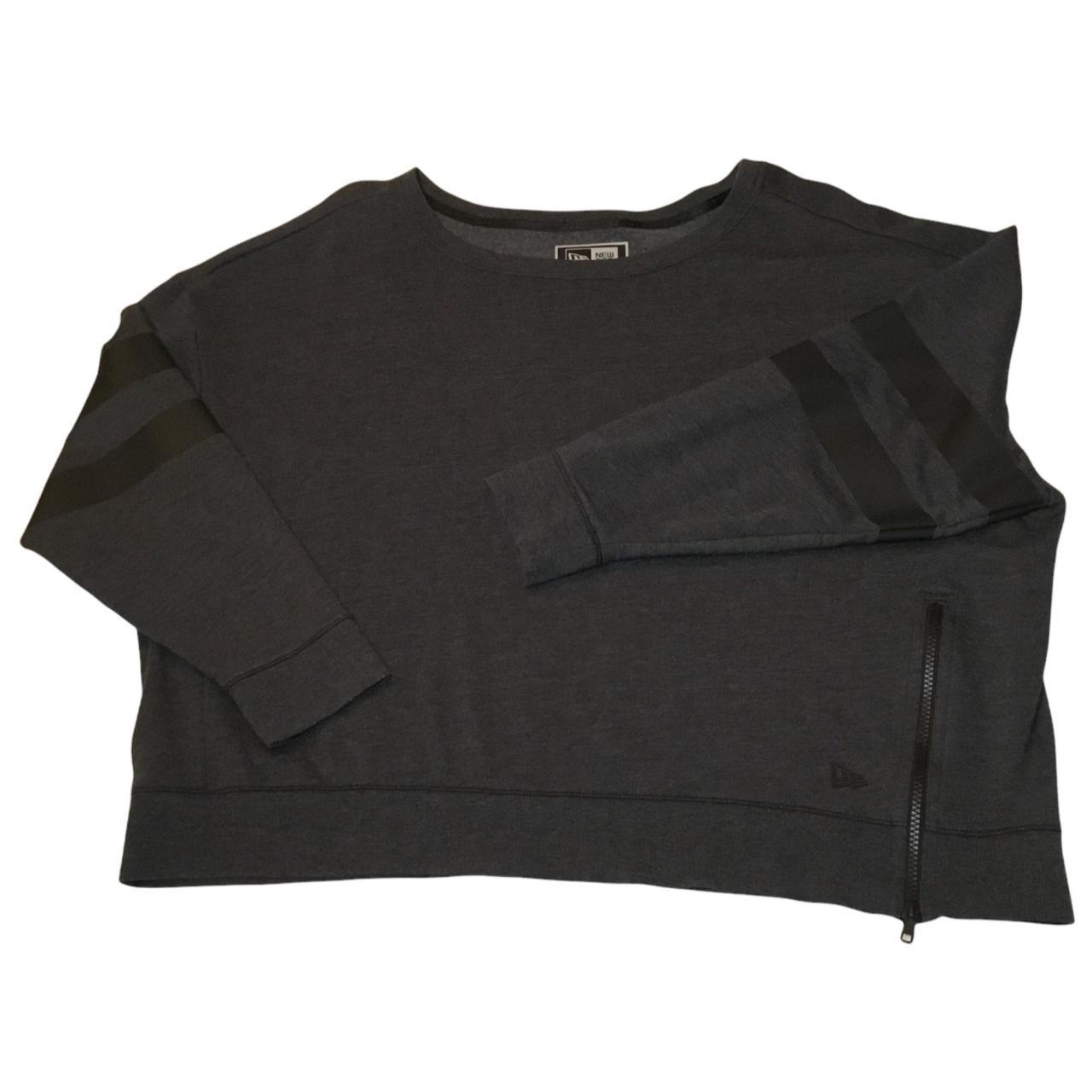 New Era Women's Black Heather Tri-Blend Fleece... - Depop