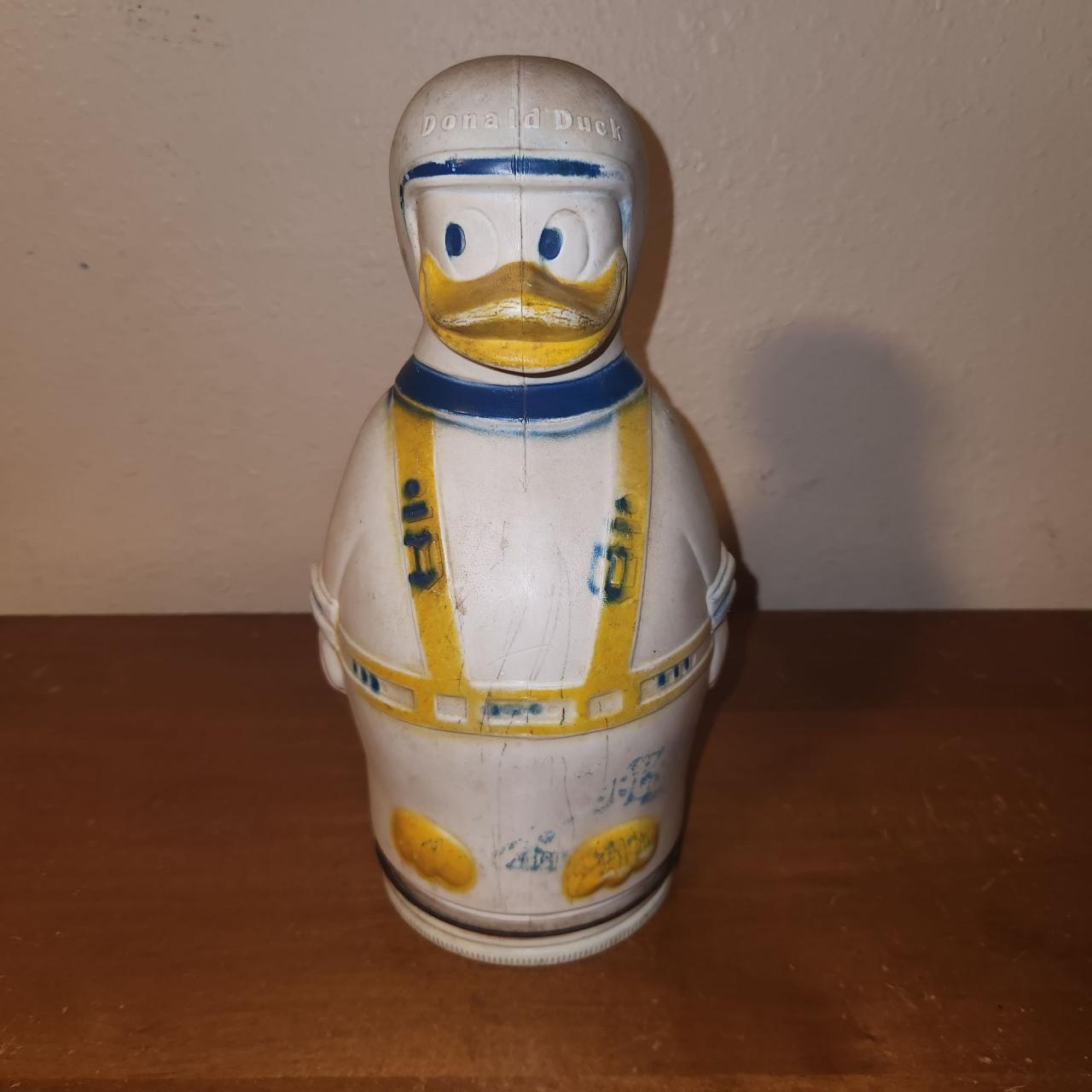 Vintage Donald Duck Wheat Puffs Cereal Container 7... - Depop