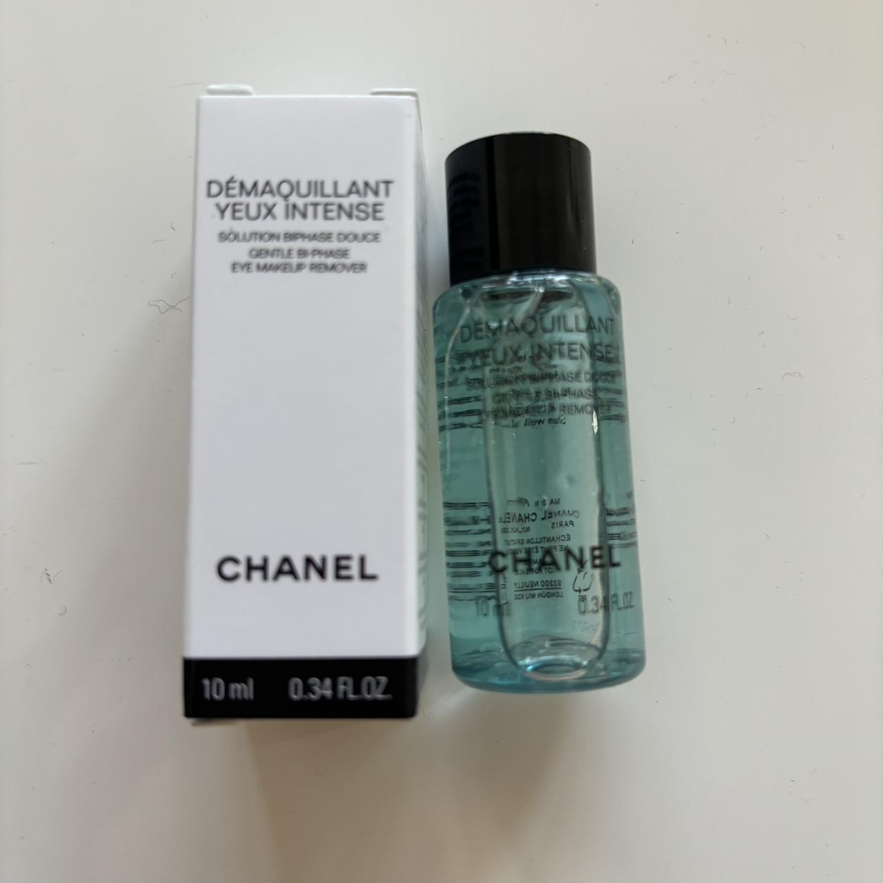 Chanel Demaquillant yeaux intense 10 ml Brand new in... - Depop