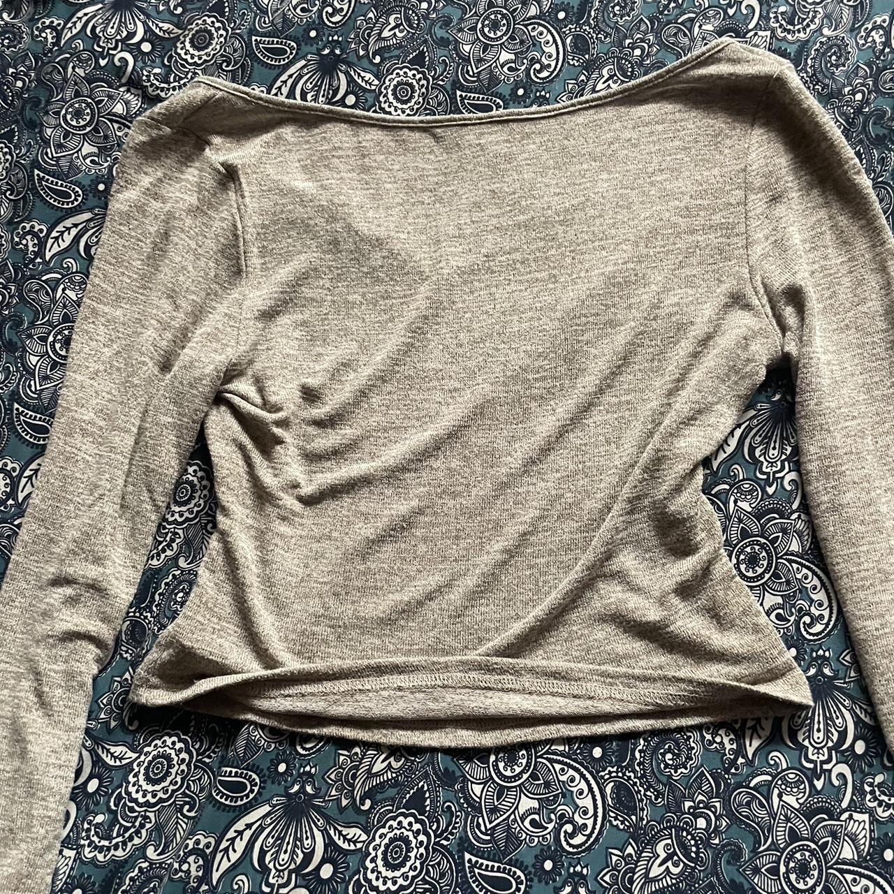 emo beige skull long sleeve #emo #alt #trendy #popular - Depop