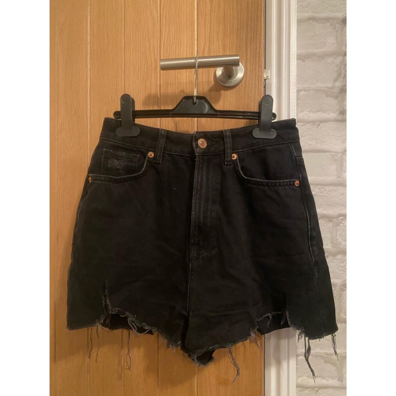 New Look Women's Black Shorts | Depop