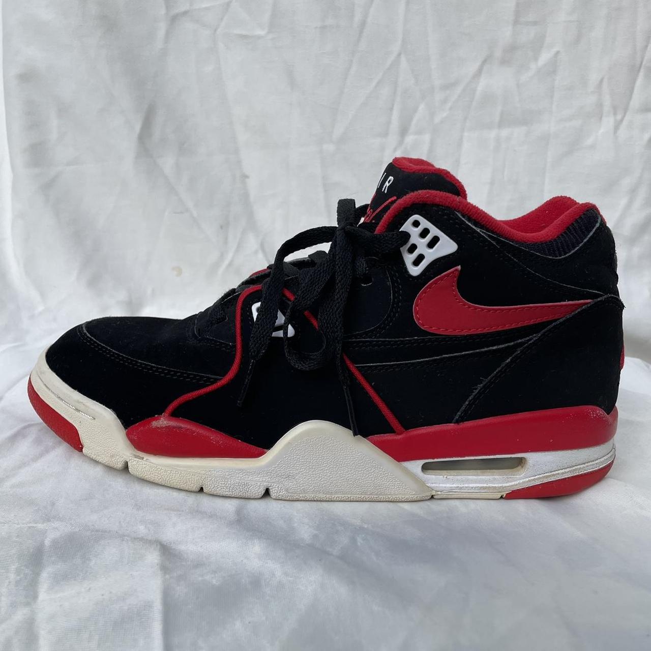 Nike Men's Black and Red Trainers | Depop