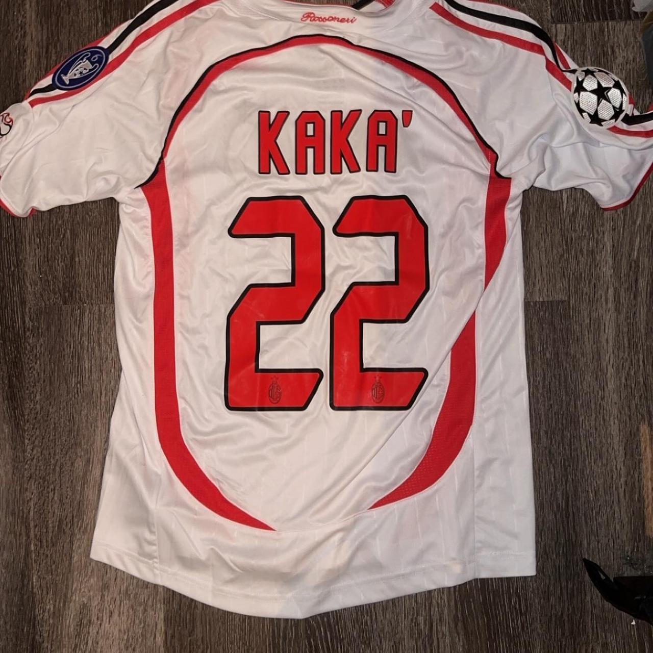 06-07 kaka kit havent worn size S - Depop