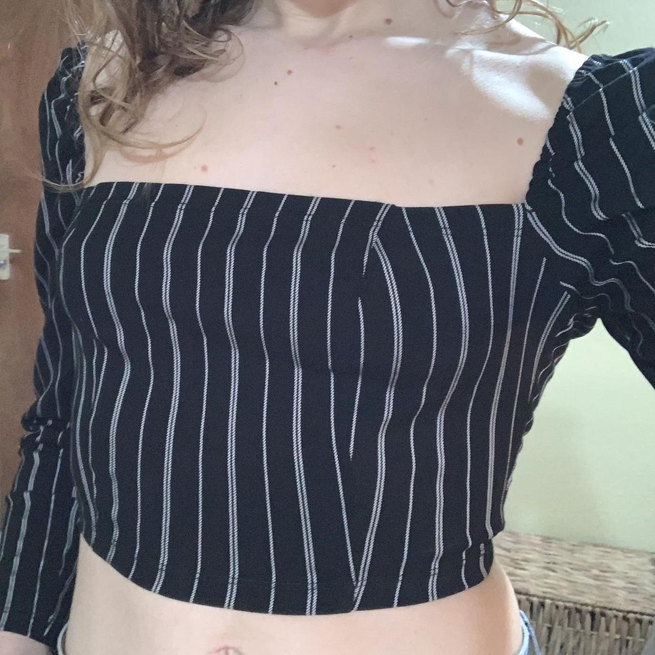 Striped square neck crop top with slight puff... - Depop