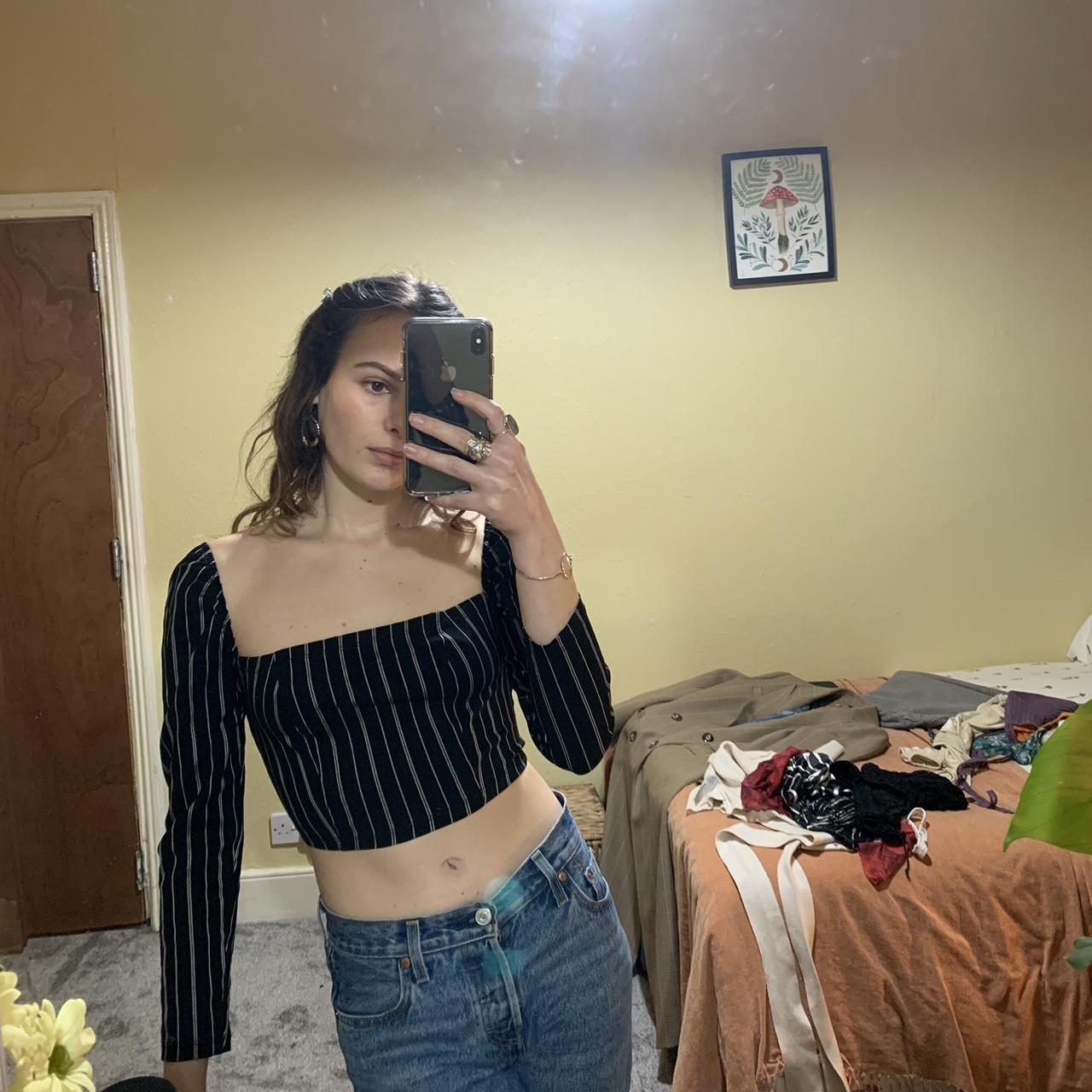 Striped square neck crop top with slight puff... - Depop