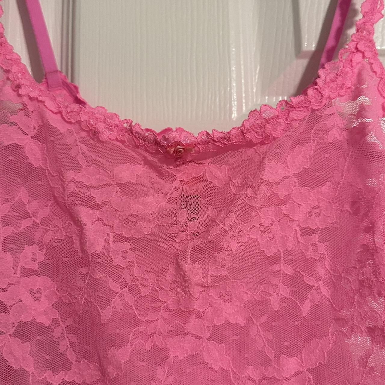 Skims Pink Stretch Lace Cami Size S Never worn - Depop