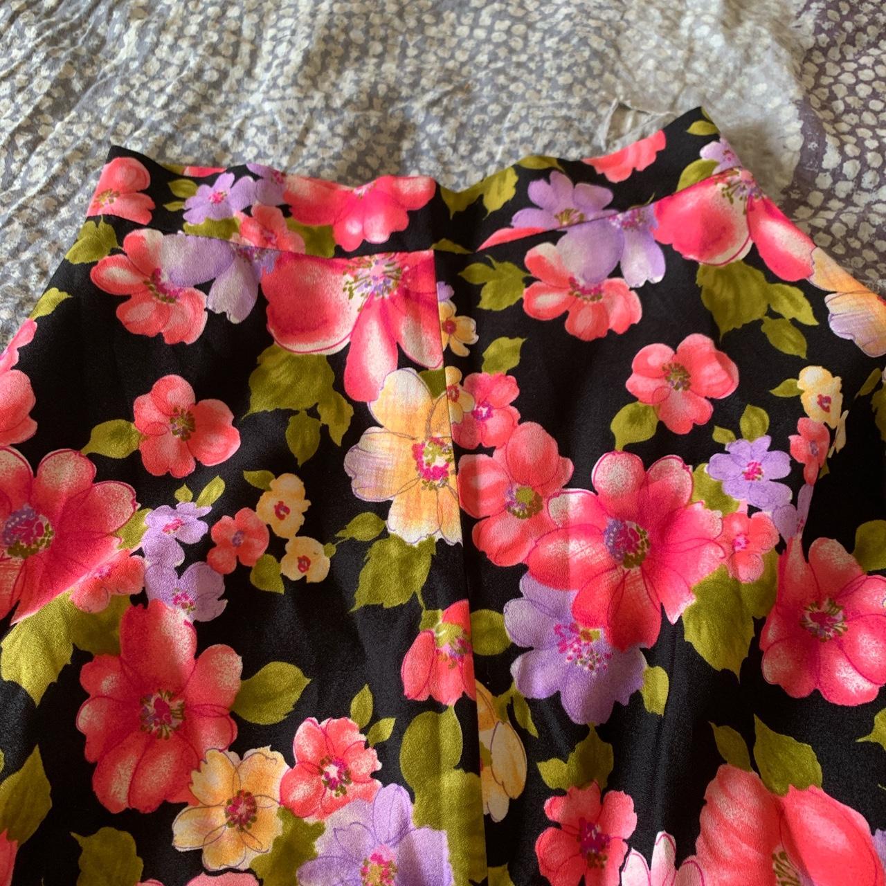 Stunning 4 panel maxi skirt. Very floaty and... - Depop