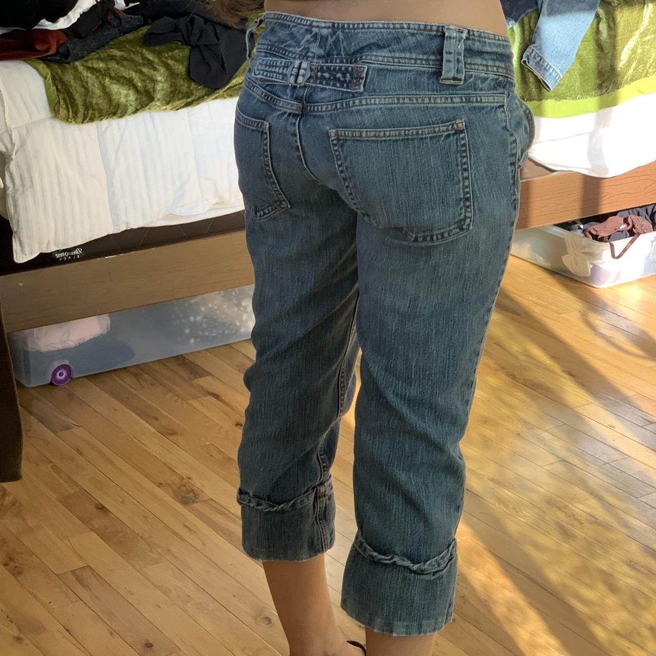 Vintage low-rise capri jeans Waist approx 29 in... - Depop