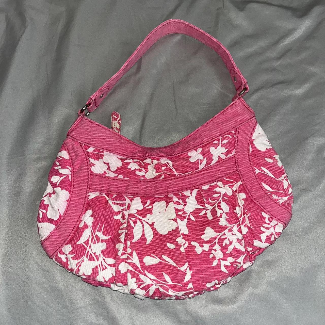 Pink shoulder purse love the material, feels kinda... - Depop