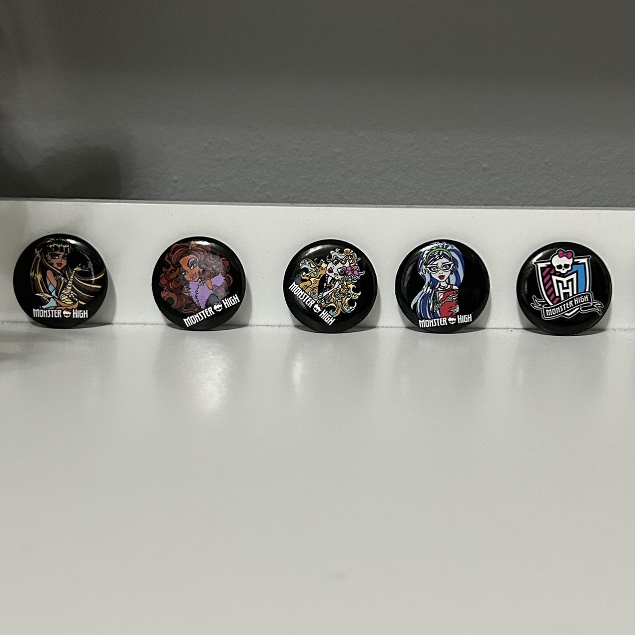 10 hot topic buttons includes two monster high... - Depop 10 hot topic buttons includes two monster high... - Depop