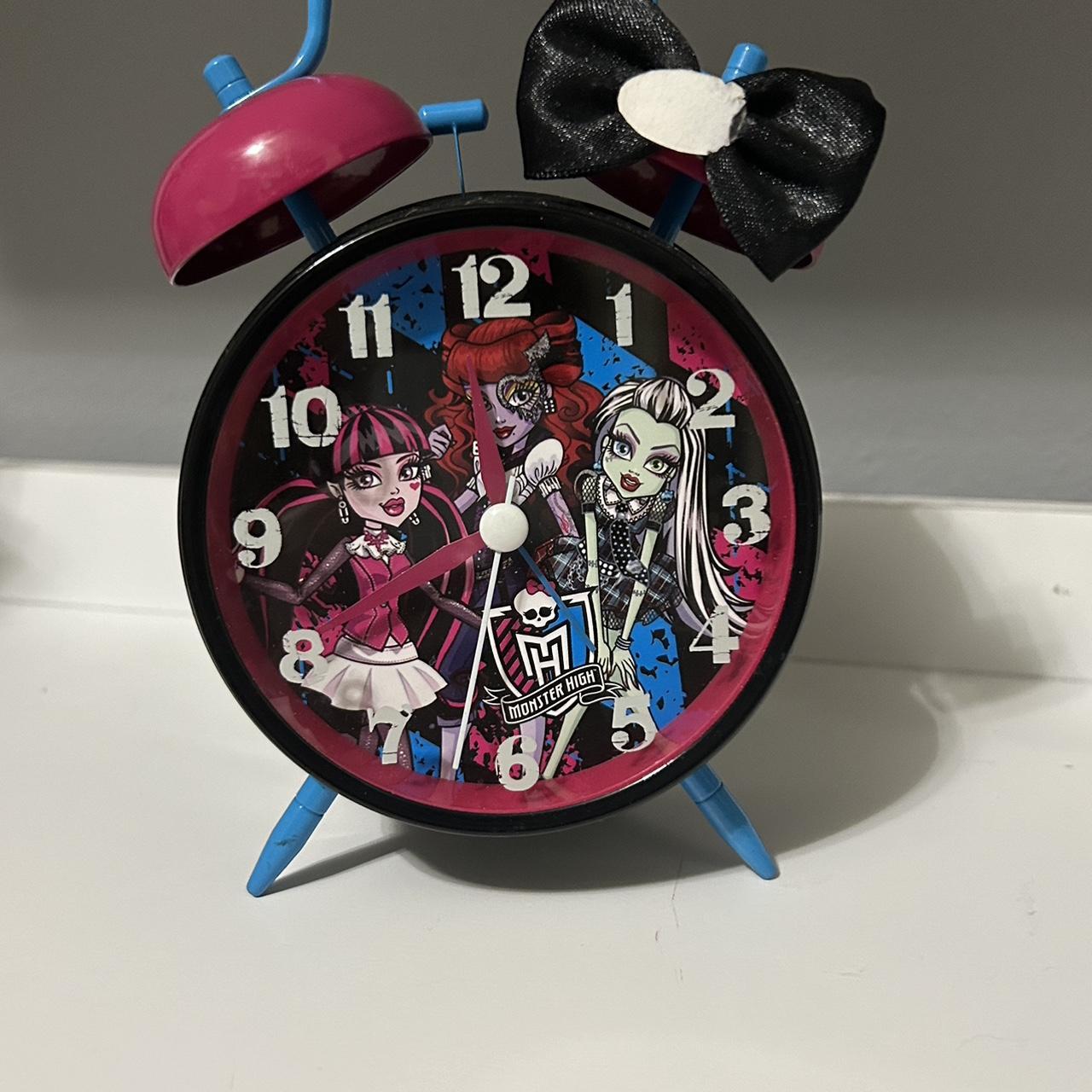 Monster high alarm clock missing skull charm... - Depop