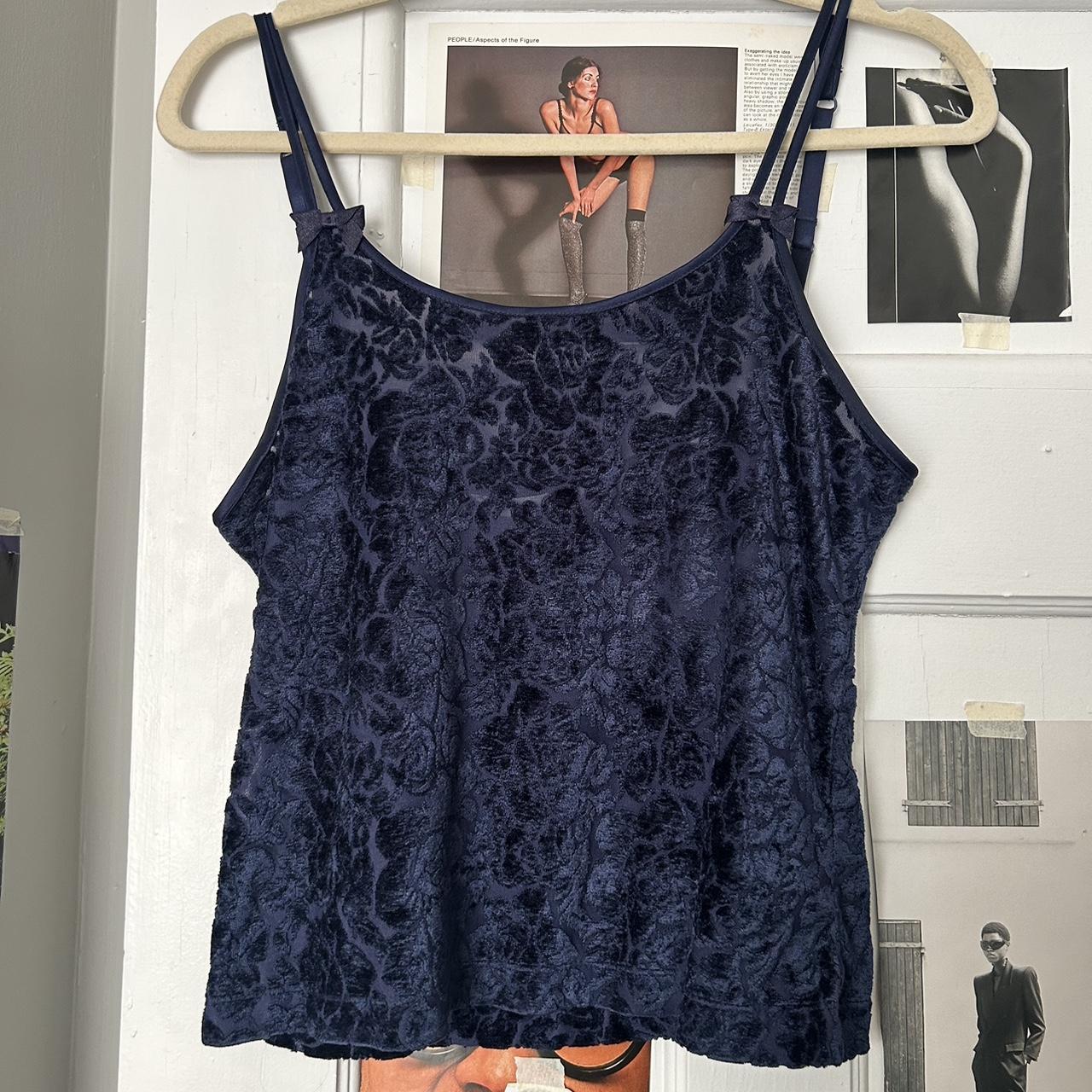 ︎Navy blue Lacey velvet tank 🛋️Brand: Victoria’s... - Depop