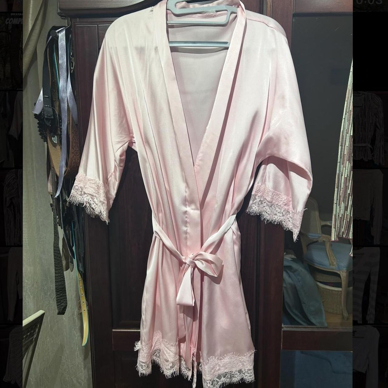 Pink lace satin robe perfect for a Victoria’s Secret... - Depop