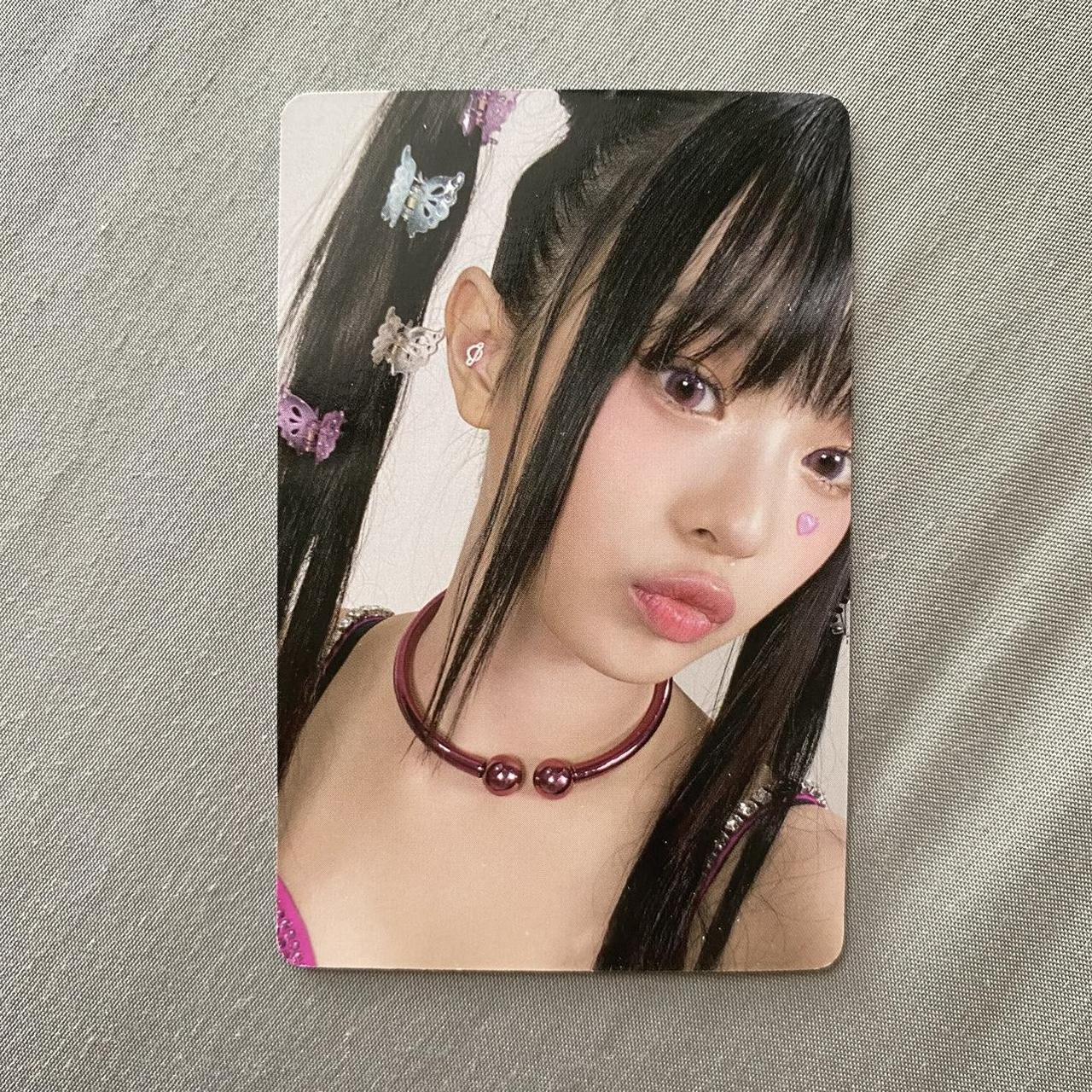 newjeans hanni photocard/lomocard + free... - Depop